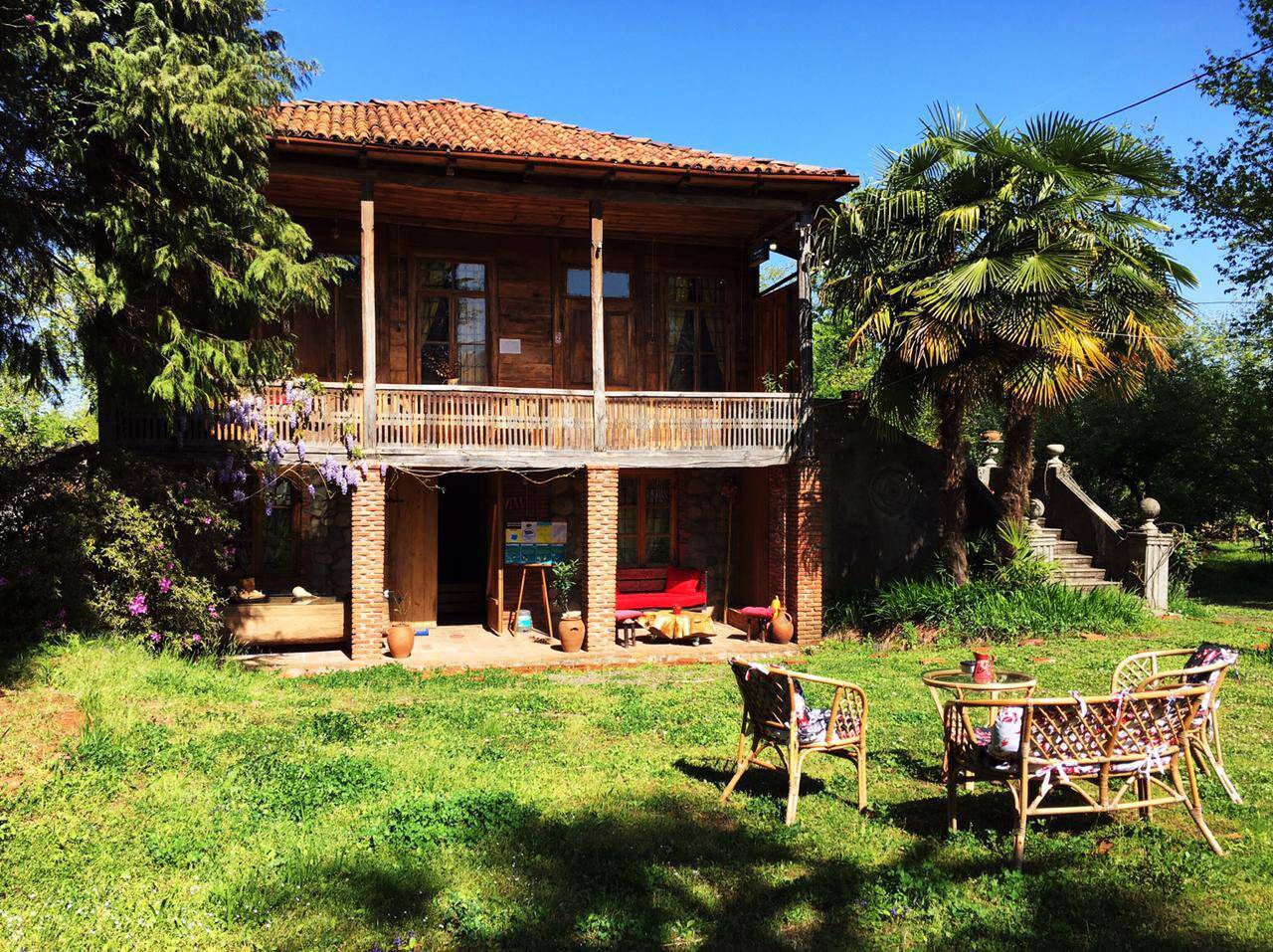 Menabde Winery | le meilleur rosé géorgien | Vin de Géorgie