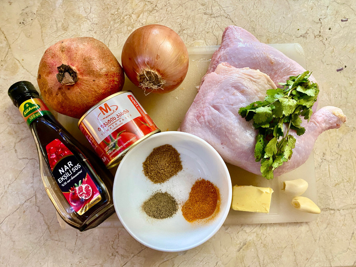 Khalia | Volaille sauce grenade | Recette | Géorgie